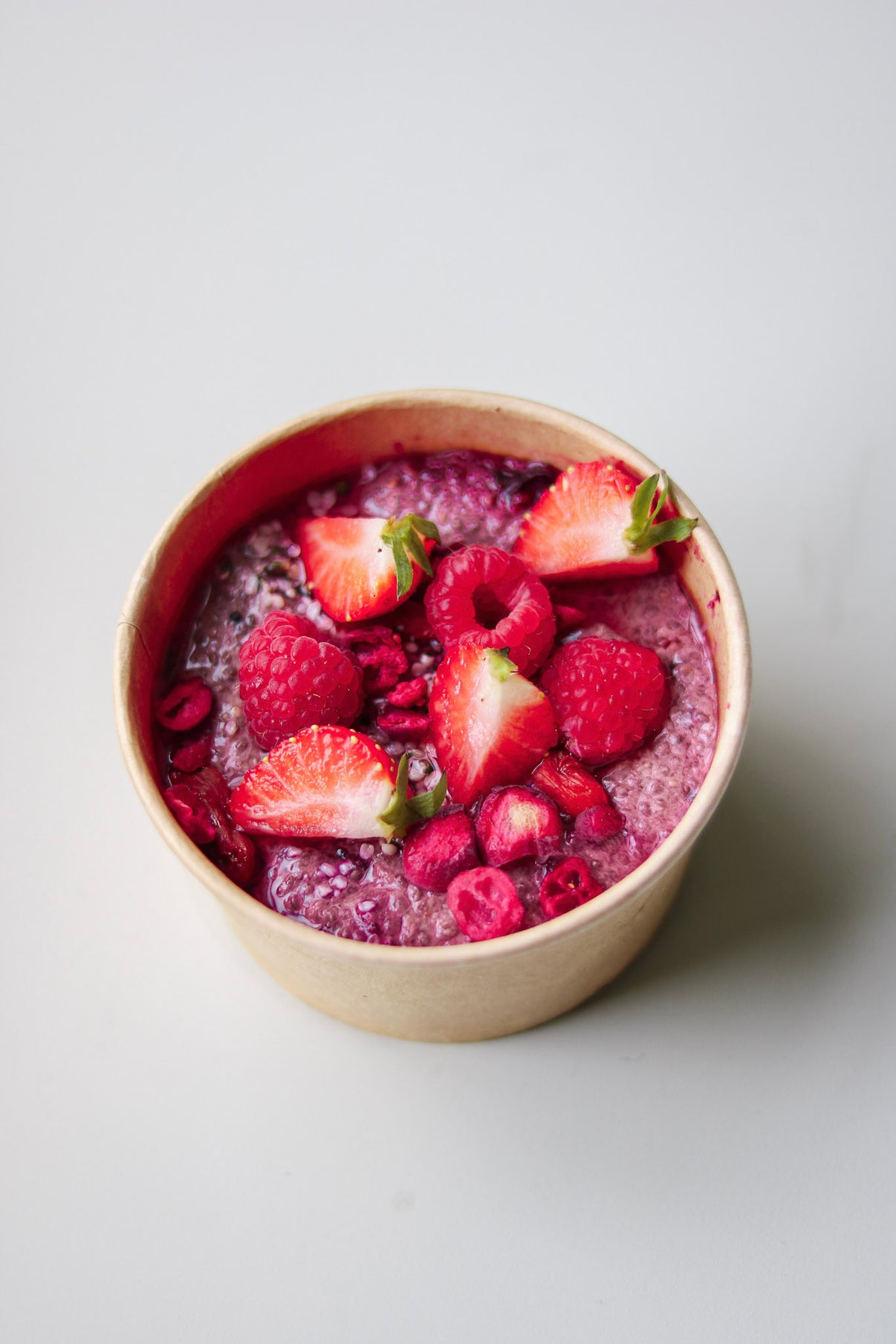 Bosvruchten chia pudding | gezond ontbijt bestellen | Oh My Guts